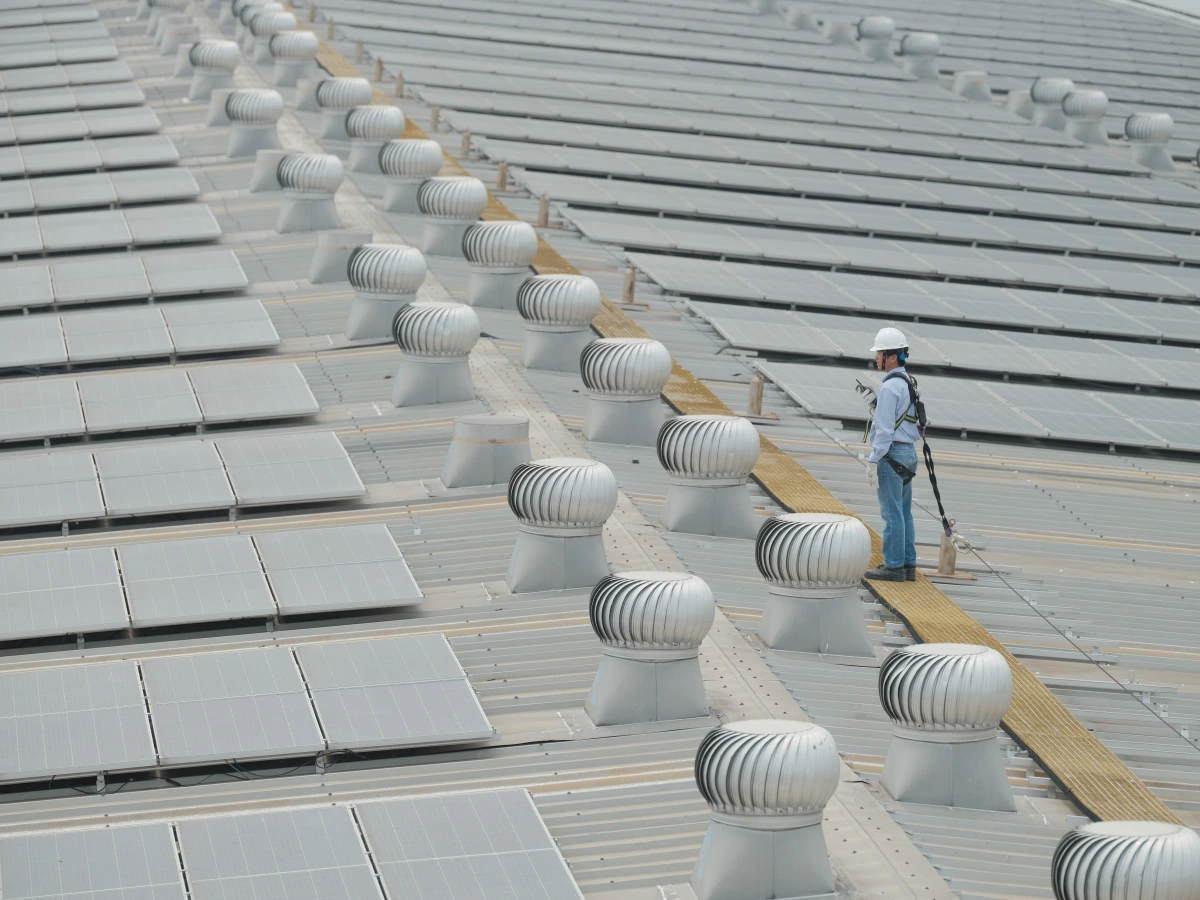 PLTS: Definisi, Manfaat, Cara Kerja, dan Contoh Penerapan | Chandra Asri