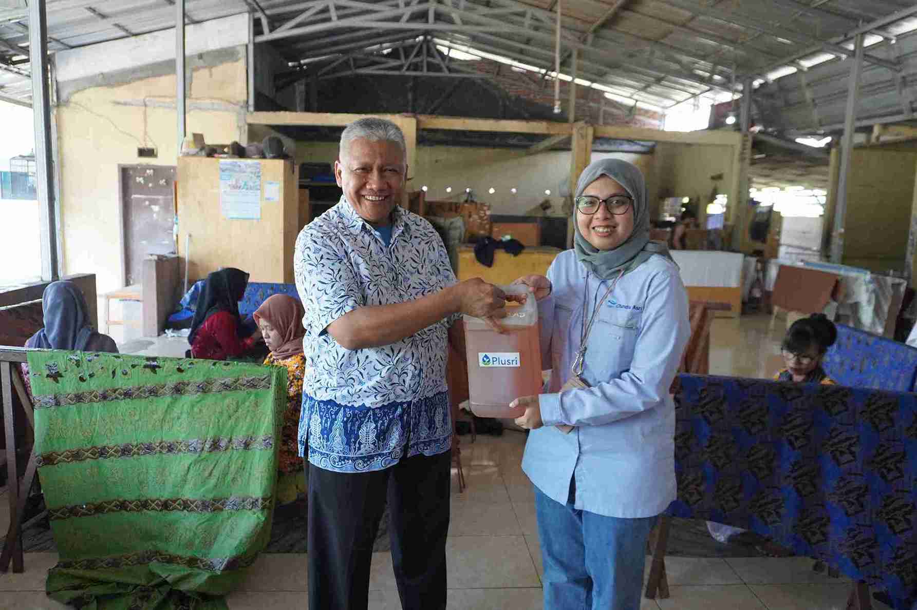 Utilizing Plastic Waste to Support The Batik Industry through PLUSRI ...