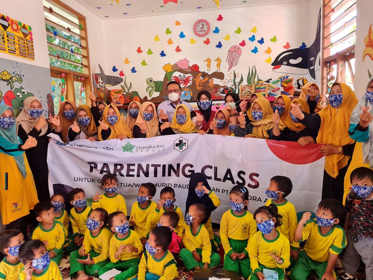 Supports Capacity Building for Parents and Teachers, Chandra Asri Held ...