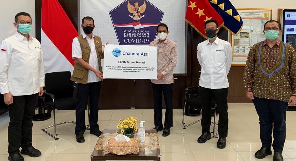Chandra Asri Donated Positive-Pressed Swab Booth to BNPB to Protect ...