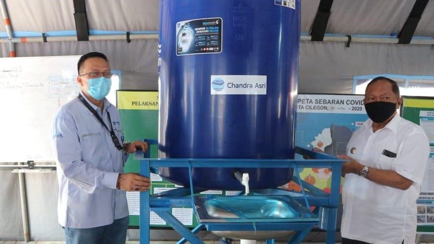 Preventing COVID-19 Outbreak, Chandra Asri Donates 50 Water Tanks to ...